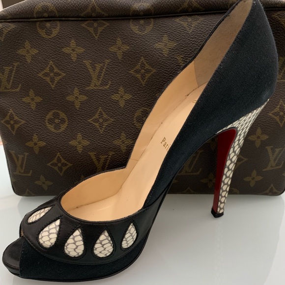 Christian Louboutin | Shoes | Christian Louboutin Gotcha Peep Toe Pumps ...